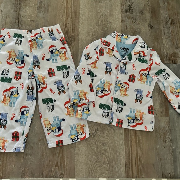 Bluey | Pajamas | Bluey Toddler Holiday Pajamas 2t | Poshmark
